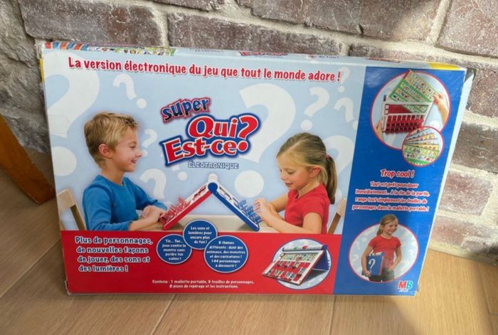 Jeu Qui-est-ce ? électronique - Hasbro | Beebs