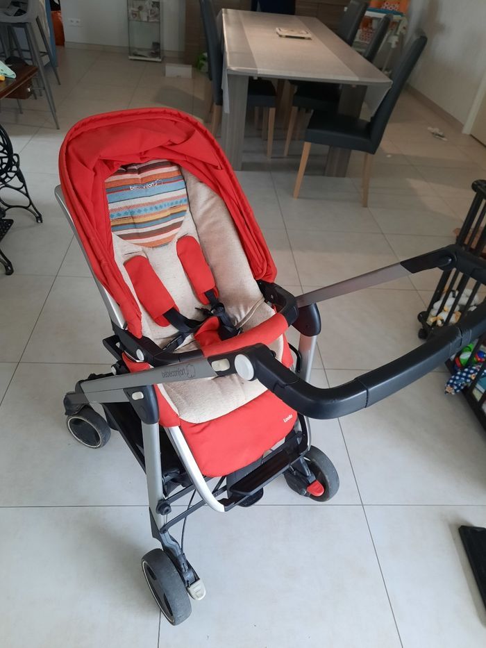 Ensemble complet :poussette cosy nacelle et base isofix - Maxi Cosi | Beebs