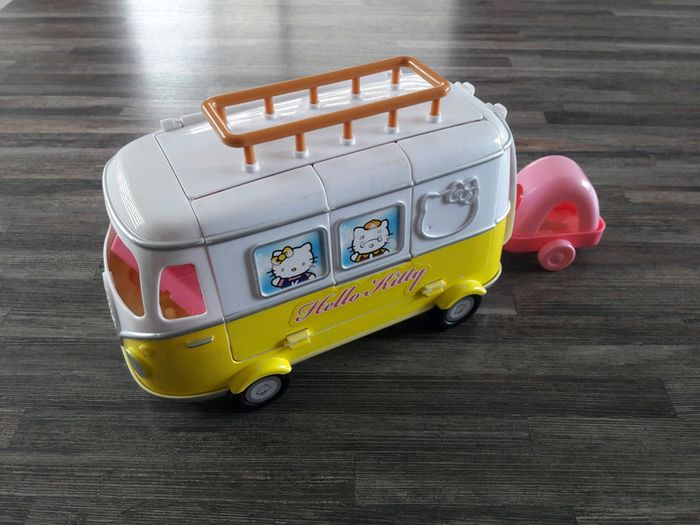 Camping car hello kitty - Hello Kitty | Beebs by Kiabi