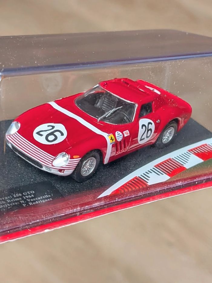 Ferrari 250 GTO 12h Reims 1964 1/43 - Ferrari | Beebs