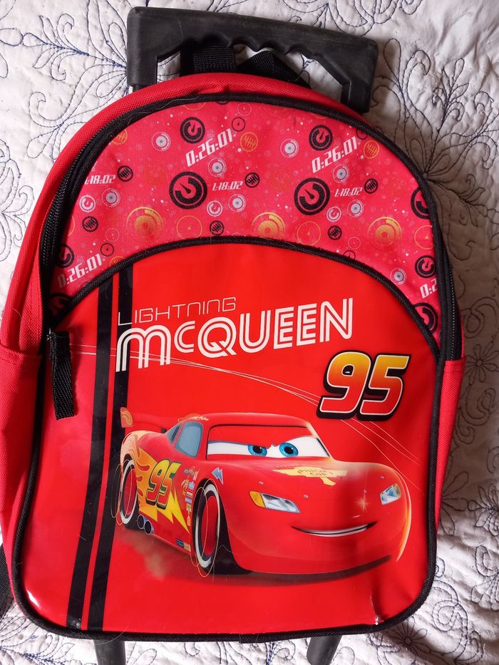 Cartable à roulettes Cars : Achat occasion | Valises (enfant) Cars ...
