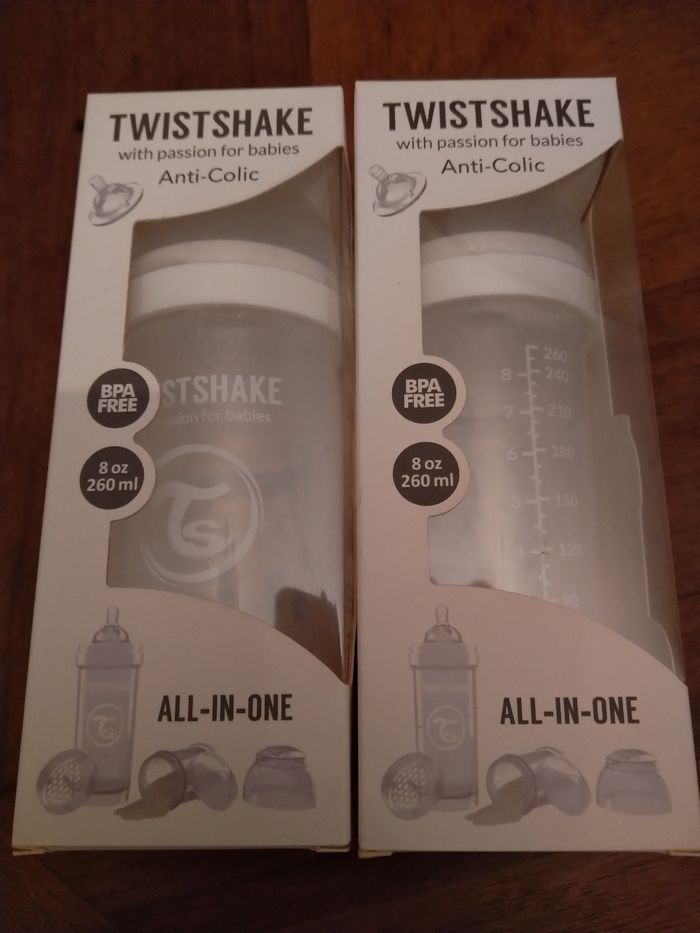 Lot de 2 biberons anti-colic de 260ml Twistshake - twistshake | Beebs