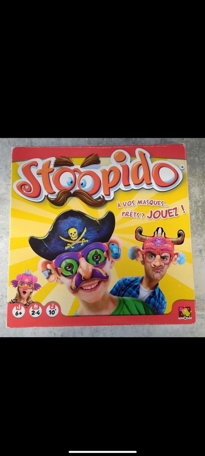 Stoopido - Asmodée | Beebs