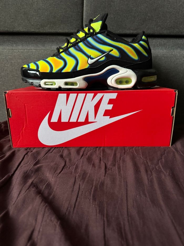 Nike TN Air Max Plus - Heat Map : Achat occasion | Baskets (homme) Nike ...