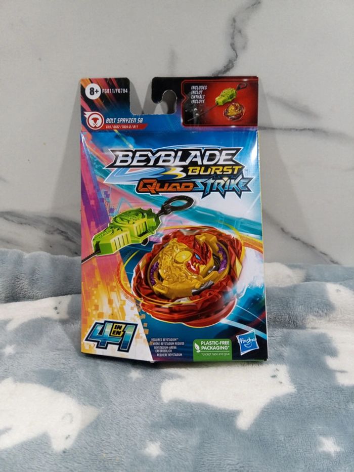 Beyblade Burst Quadstrike 4 en 1 Bolt Spryzen S8 + lanceur inclus ...