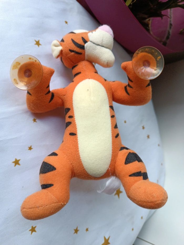 Petite small disney peluche Winnie pooh l'ourson Tigrou ventouse s ...