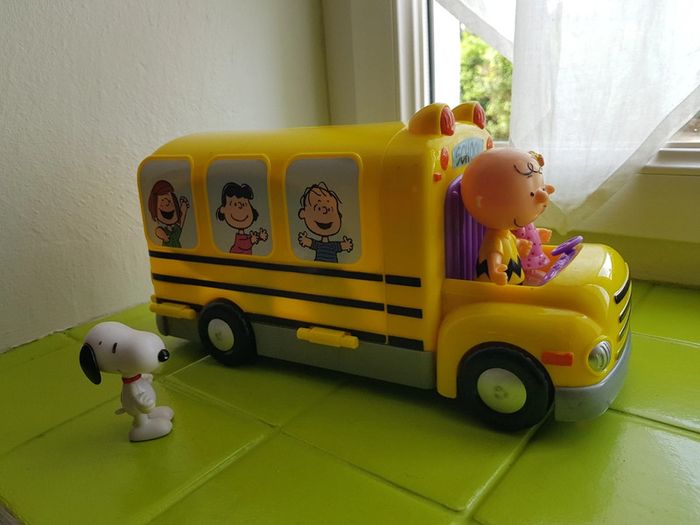 Bus scolaire Peanuts - Peanuts | Beebs by Kiabi