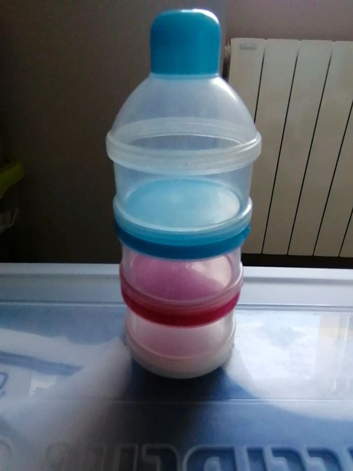 Boîte dosette : Achat occasion | Biberons Bébé Confort Très bon état