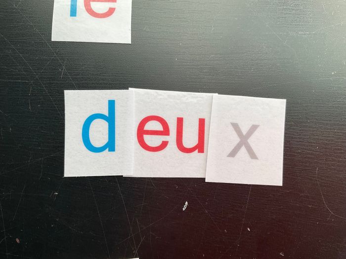 lot de lettres mobiles pour apprendre à écrire des mots : Achat ...