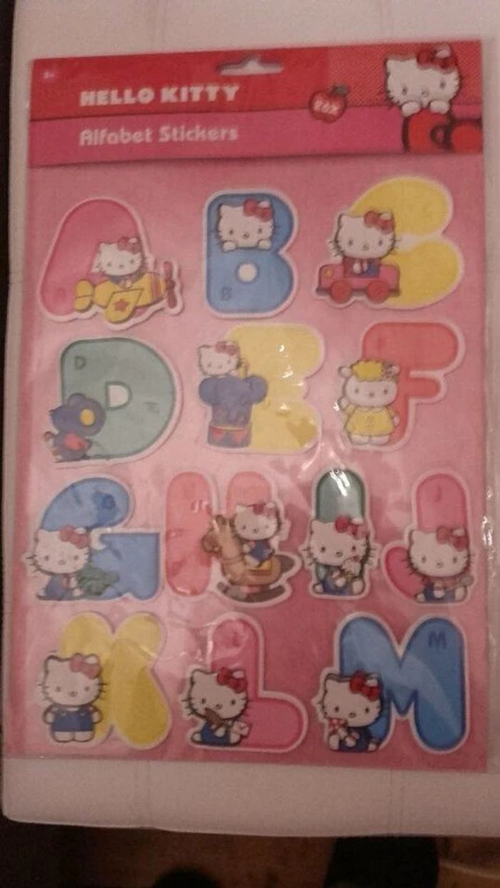 Planche de stickers alphabet Hello Kitty - Sanrio | Beebs
