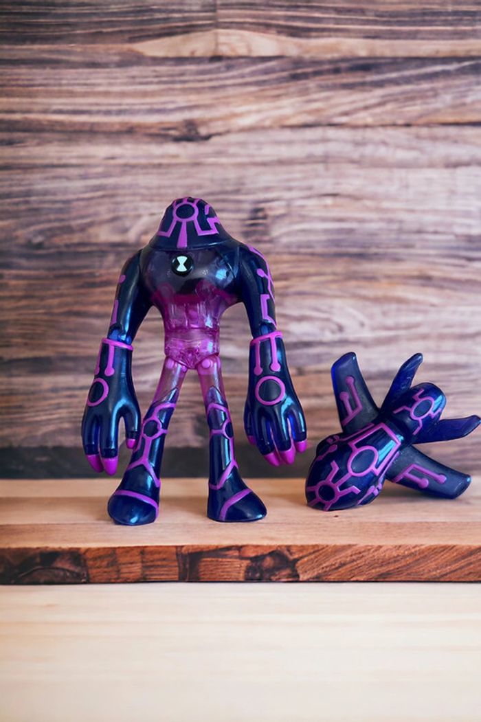 Bandai 2017 Figurine Rare articulée Purple Plasma Ben 10 Upgrade ...