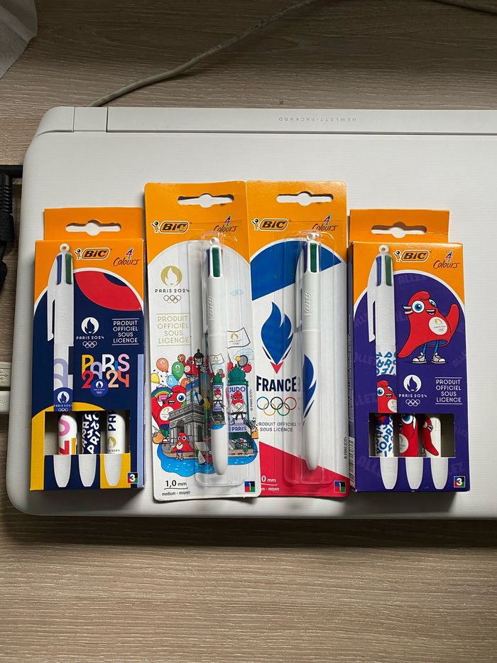 Pack de 8 stylos bic 4 couleurs Jo Paris 2024 - Bic | Beebs