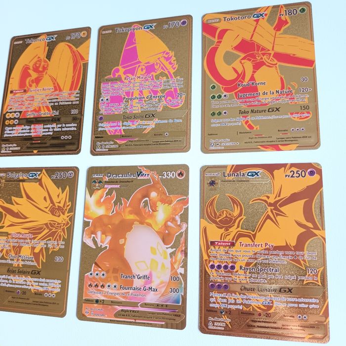 Lot de 6 Cartes Pokémon Effet feuille D'Or - Dracaufeu Vmax ,Solgaleo ...