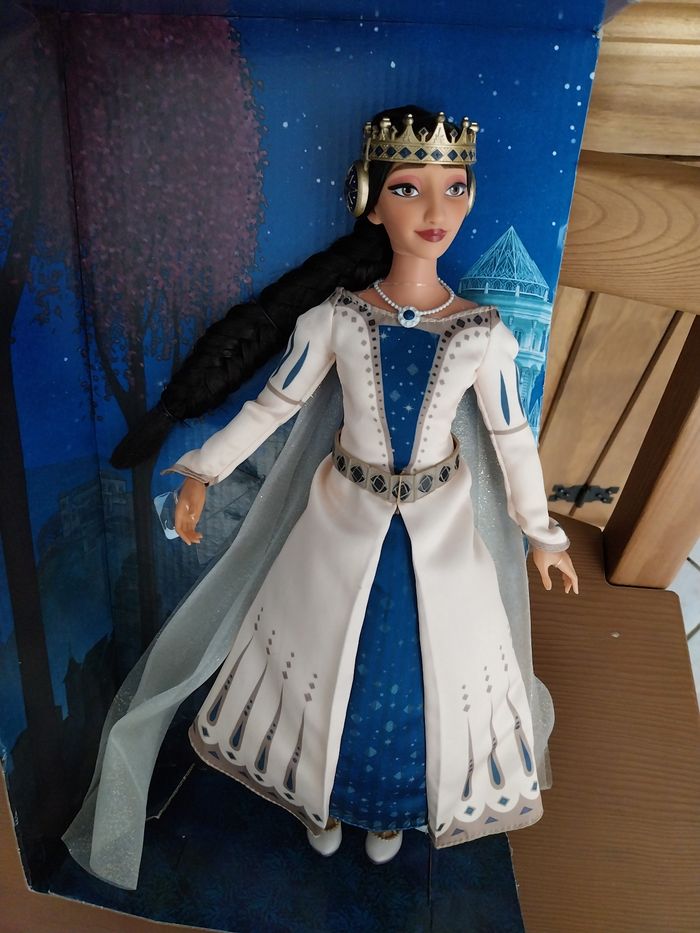 Poupée Disney Reine Amaya Wish : Asha et la Bonne étoile - Coffret ...