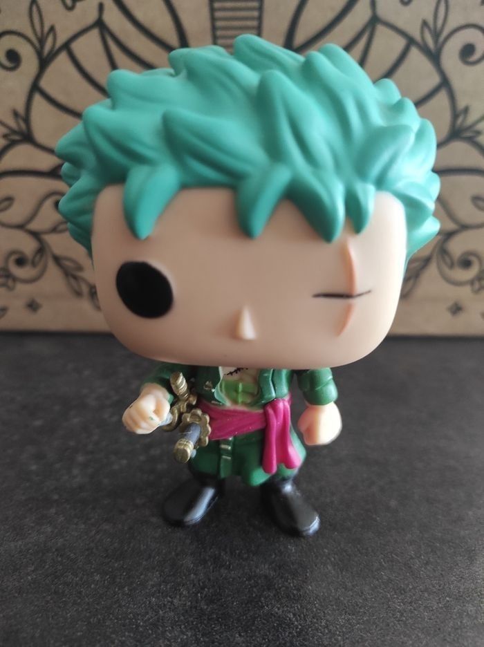 Figurine Funko pop Roronoa. Zoro 327 SANS boîte ( One Piece ) - Funko ...