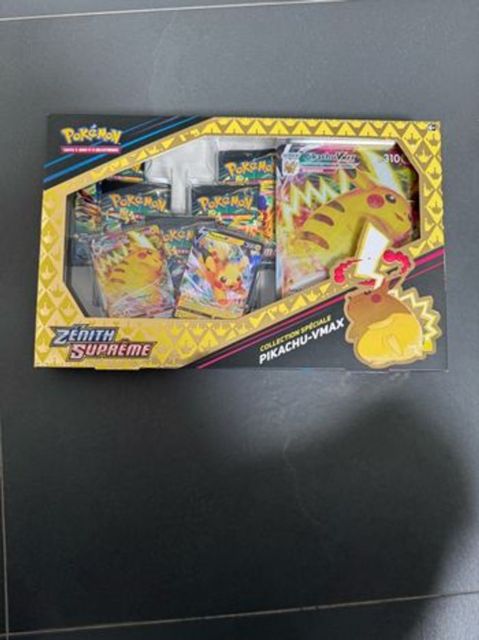 Coffret pikachu Zenith suprême fr scelle : Achat occasion | Coffrets ...