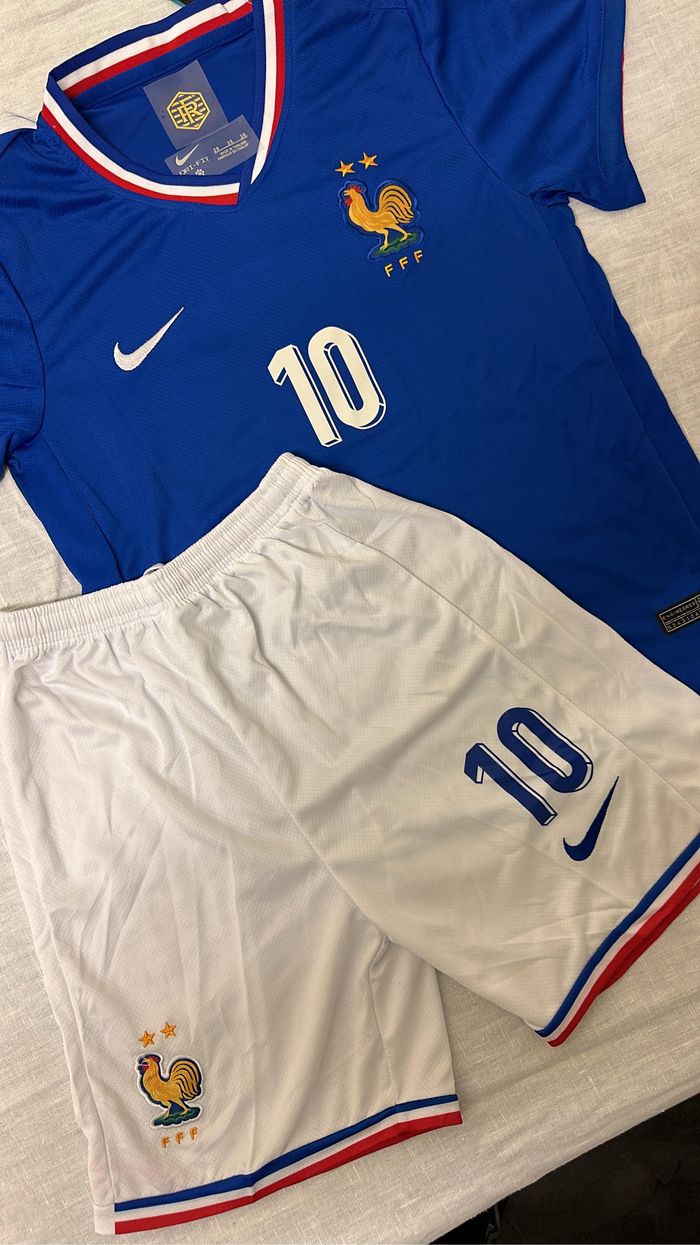Ensemble de foot Équipe de France 2024/2025 : Achat occasion | Lots ...
