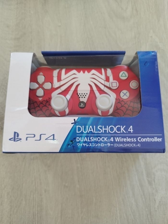 Manette PS4 v2 dualshock4 Spider man rouge - Sony | Beebs