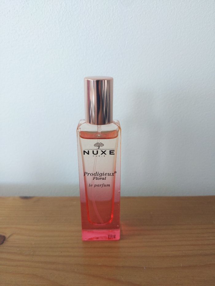 Trousse Nuxe avec huile Prodigieuse florale et parfum prodigieux ...