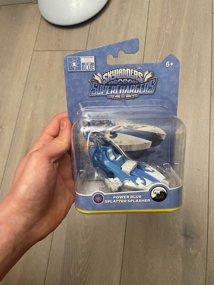 Figurine rare Skylanders de série 5. Neuf : Superchargers. "Power Blue ...