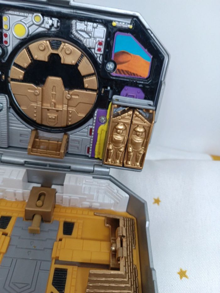 Morphin power rangers micro base playset pyramide mammouth bandai Polly ...