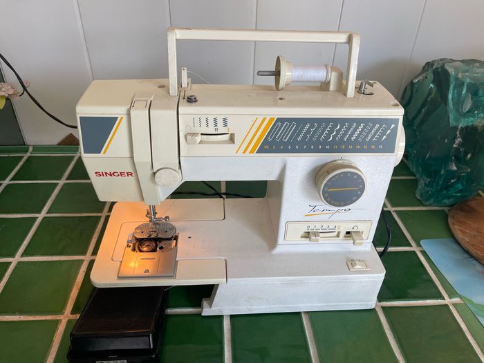 Machine à coudre SINGER TEMPO | Beebs by Kiabi