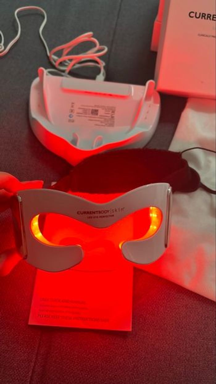 Masque LED Yeux CurrentBody Skin – LED Eye Perfector : Achat occasion ...