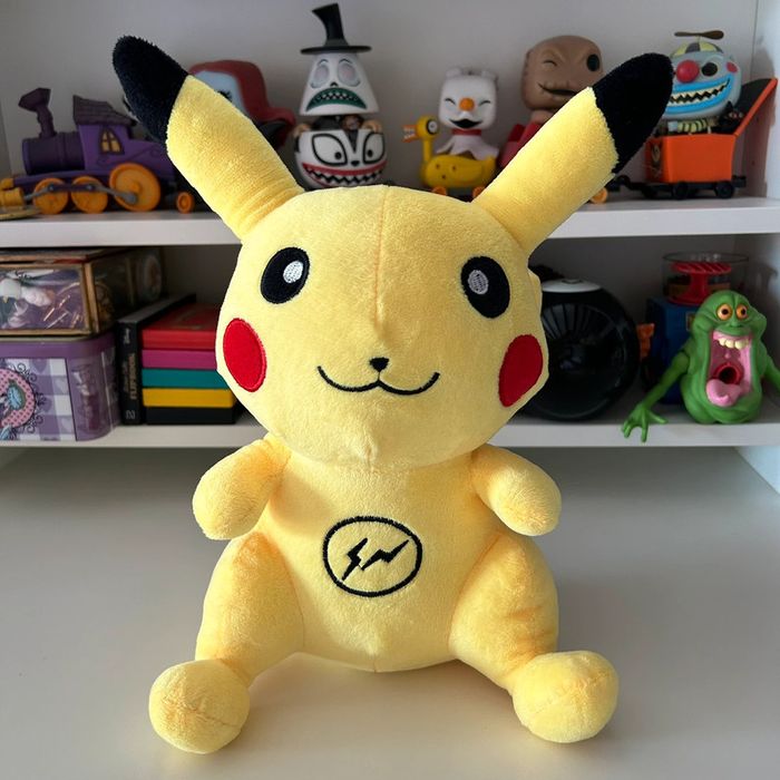 Peluche pikachu pokémon thunderbolt project - Pokémon | Beebs