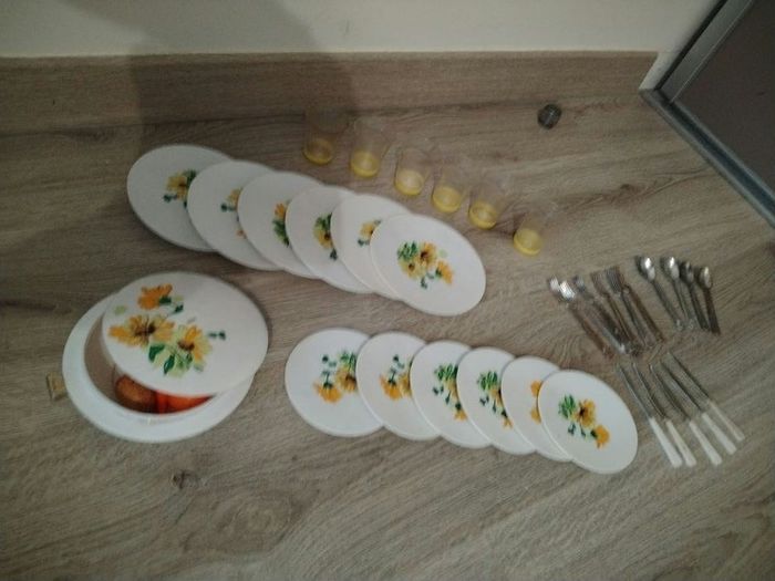 Dinette Vintage Des Années 60 Sans Marque Beebs
