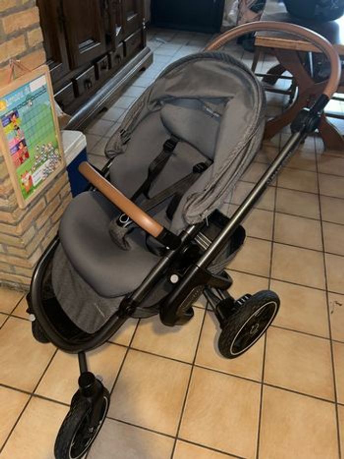 Poussette maxi cosy Nova 4 + maxi cosy pebble - Maxi Cosi | Beebs