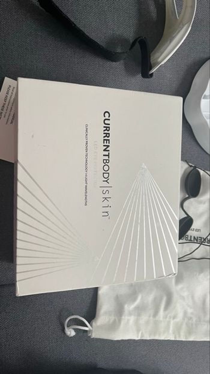 Masque LED Yeux CurrentBody Skin – LED Eye Perfector : Achat occasion ...