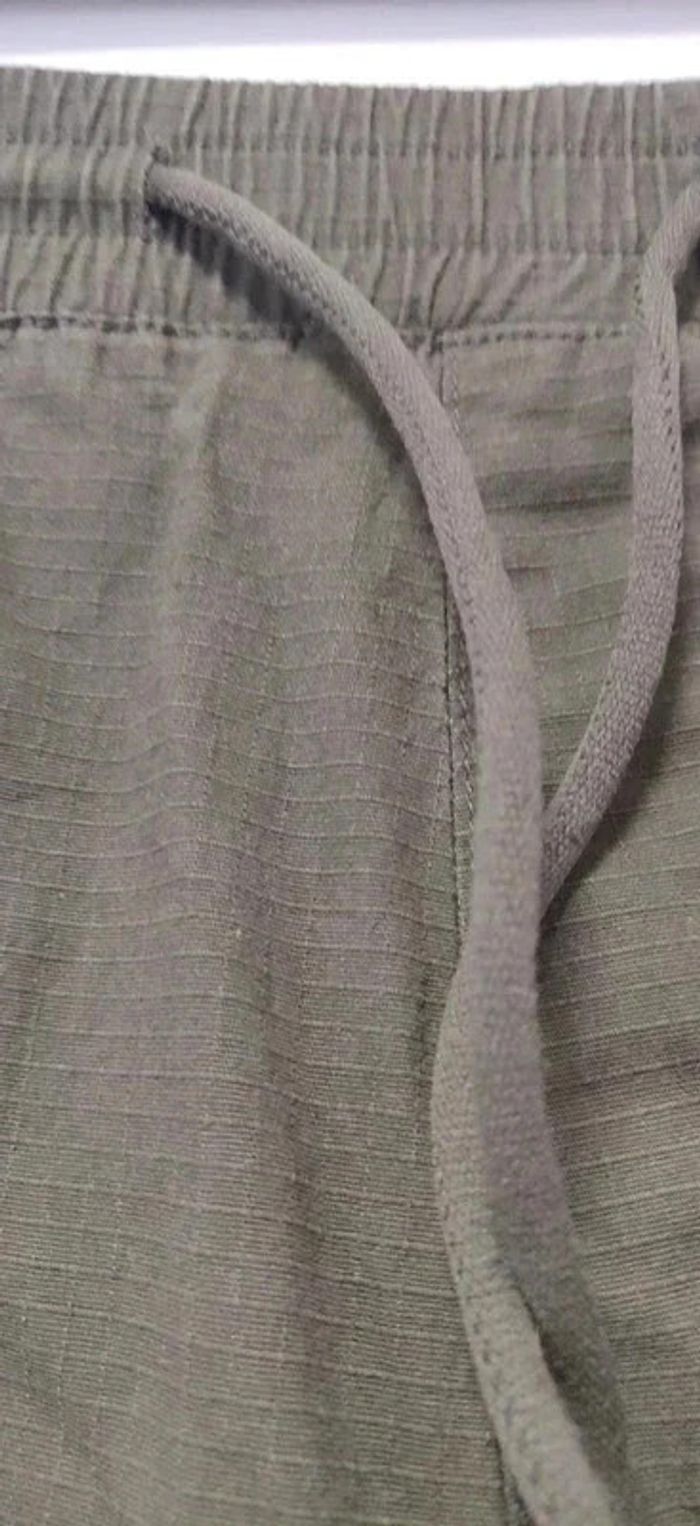 Pantalon cargo kaki Pull & Bear M - Pull & Bear | Beebs by Kiabi