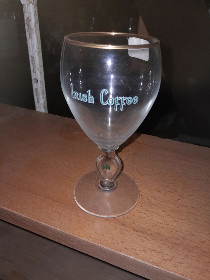 1 verre iris coppee Bon état | Beebs by Kiabi